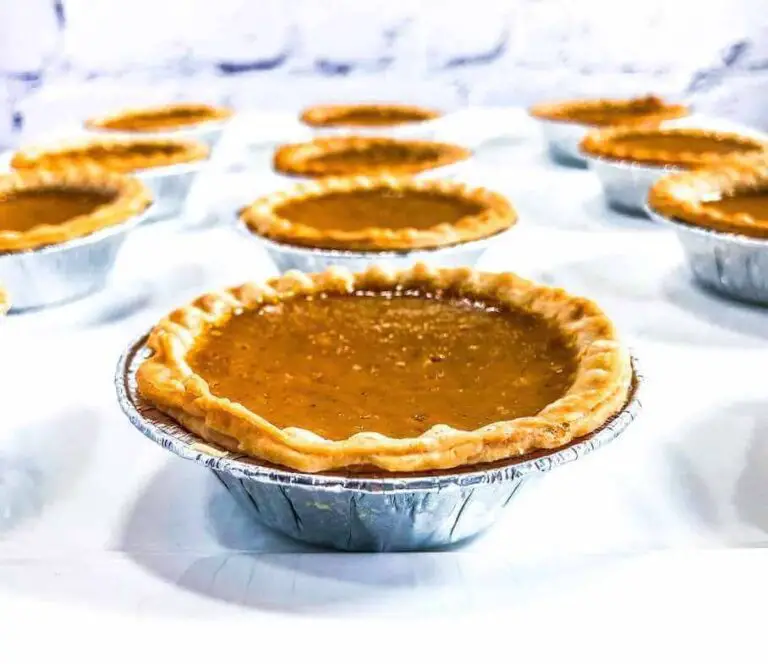 Mini Pumpkin Pies - House Hunk