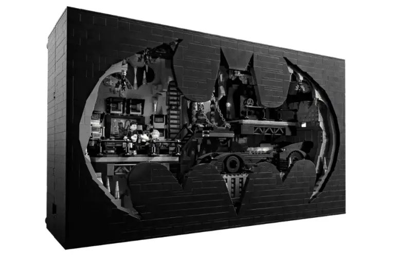 The Ultimate Batman Experience- LEGO® DC Batman Batcave – Shadow Box ...